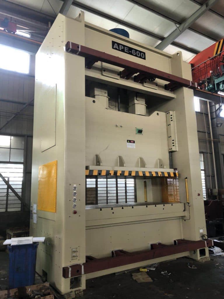 100-500Tons APM series couple cranks precision pressing machine - Bolt ...