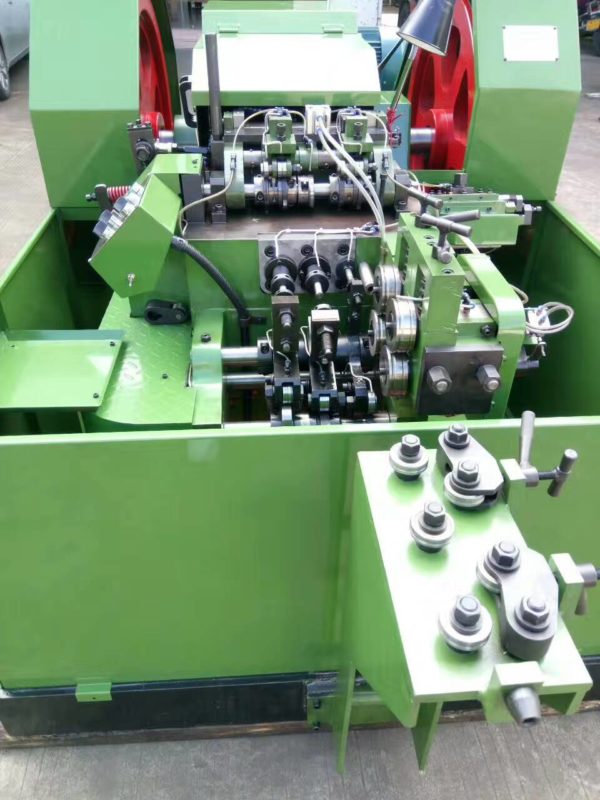 Electric Connector Brass plug pins forming machine - Bolt Nut Making ...