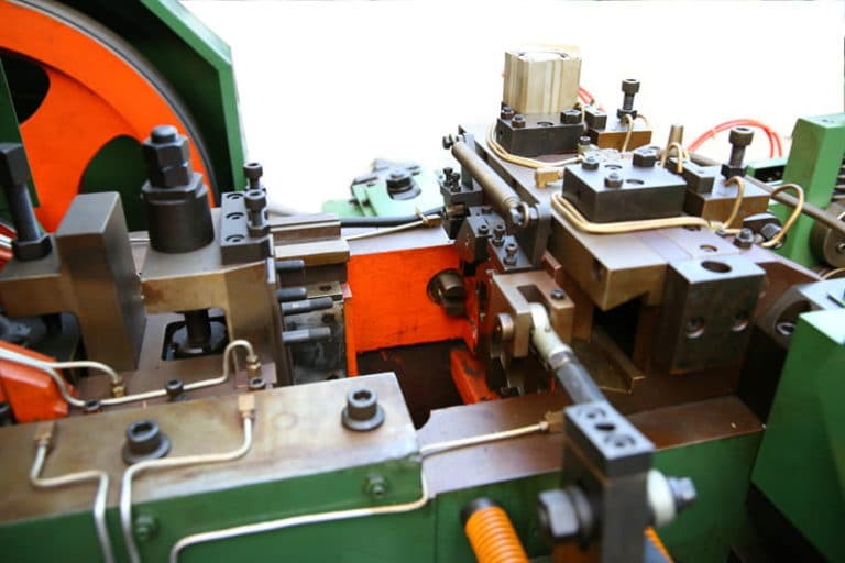 Squre head brass plug pin forming machine - Bolt Nut Making Machine ...