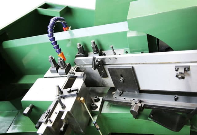 High speed din screw bolt threading rolling machine - Bolt Nut Making ...