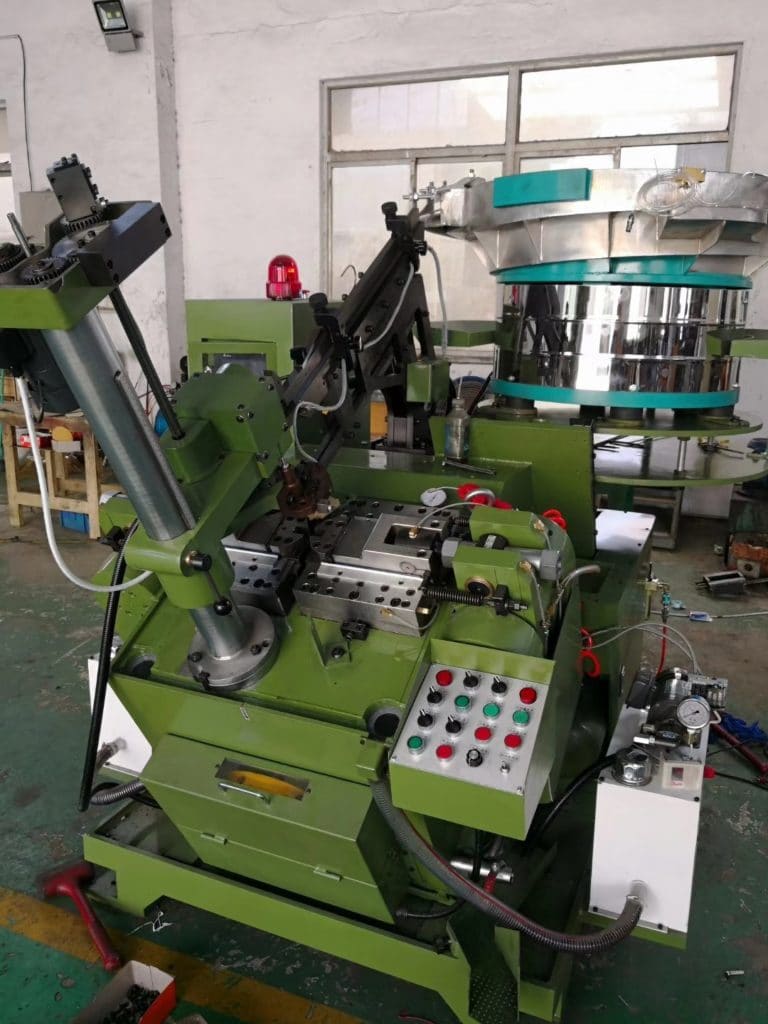 APM-200 High Speed Self Drilling Screw Making Machine - Bolt Nut Making ...