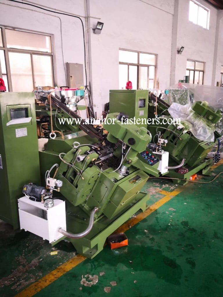 APM-200 High Speed Self Drilling Screw Making Machine - Bolt Nut Making ...