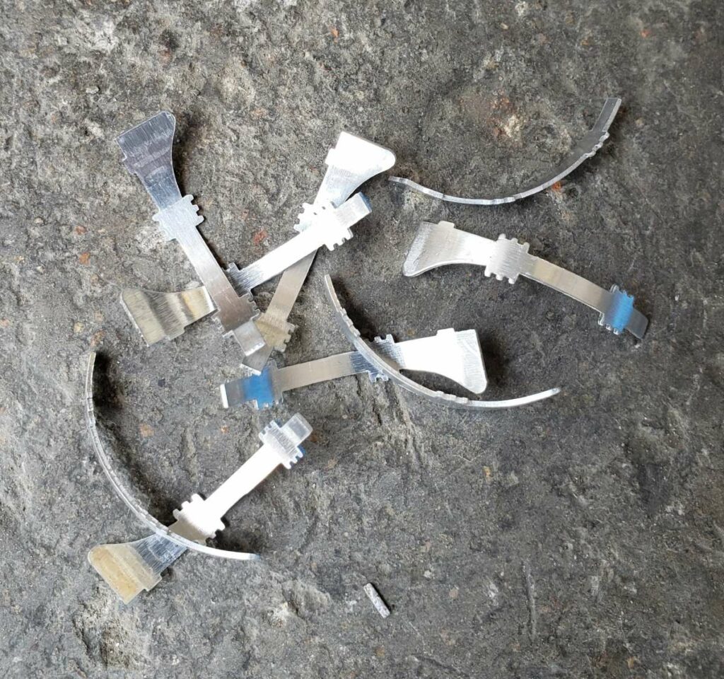 Aluminum handicraft modeling workpiece progressive mold forming machine ...