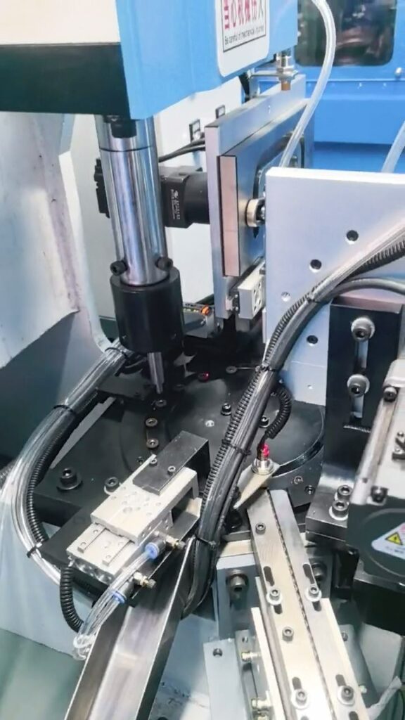 Two washers crimped nut crimping machine - Bolt Nut Making Machine ...